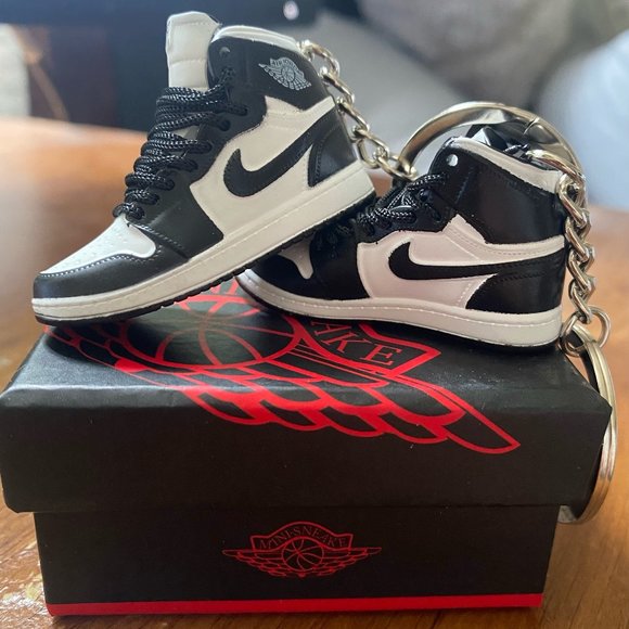 Shoes | Mini Shoes Keychain Pair With The Box Mini Kicks Mini Sneaks ...